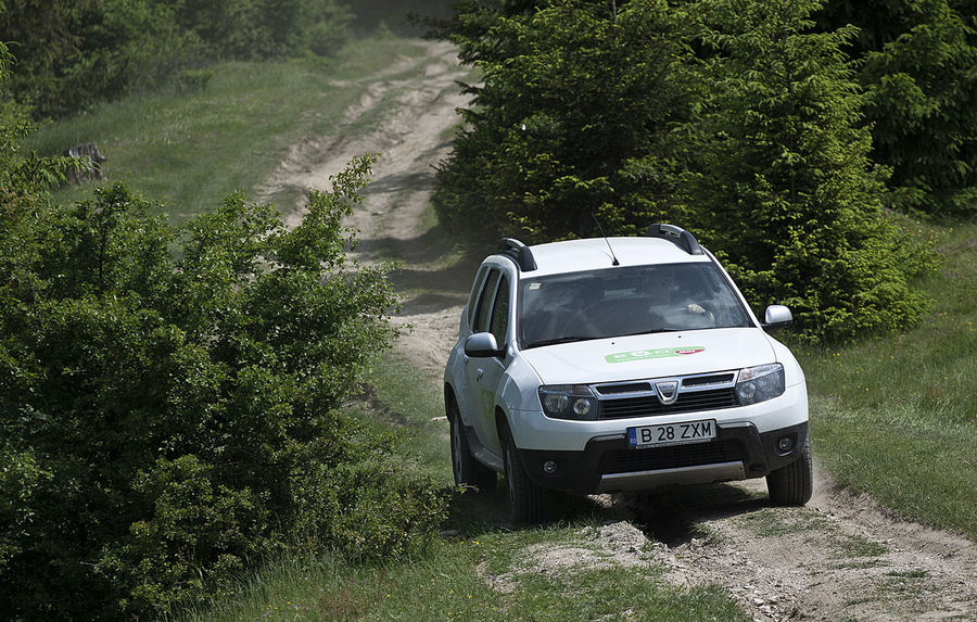 Test drive Episodul 5 - Duster, la prima ieşire în off-road - AutoMarket