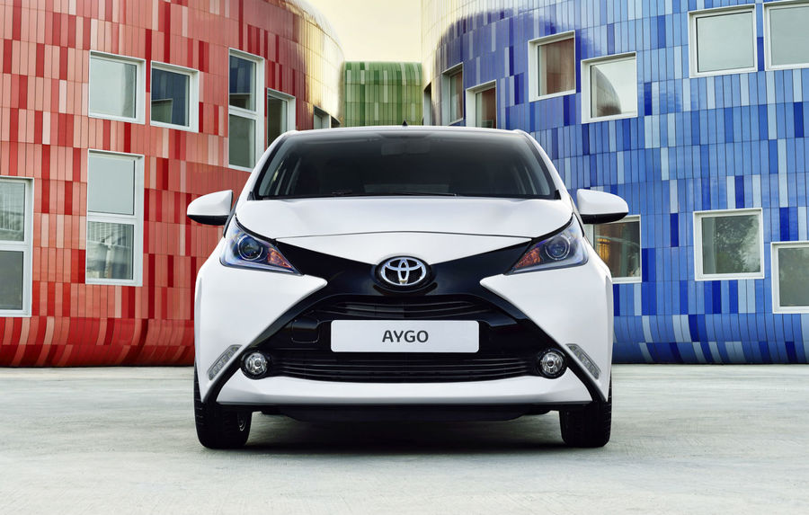 Toyota Aygo - modelul mini japonez completează a doua generaţie de ...