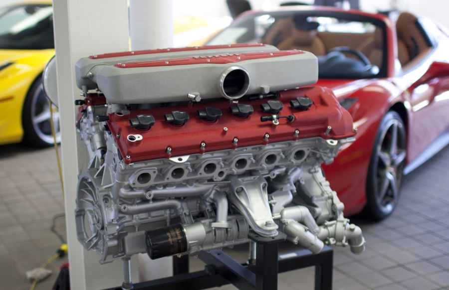 Ferrari nu va face motoare V12 turbo - AutoMarket