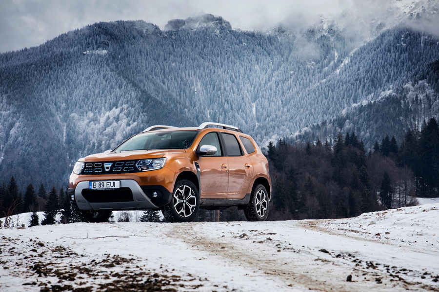 Cu noul Duster în creierii munților. Primele urme de zăpadă și prima ...