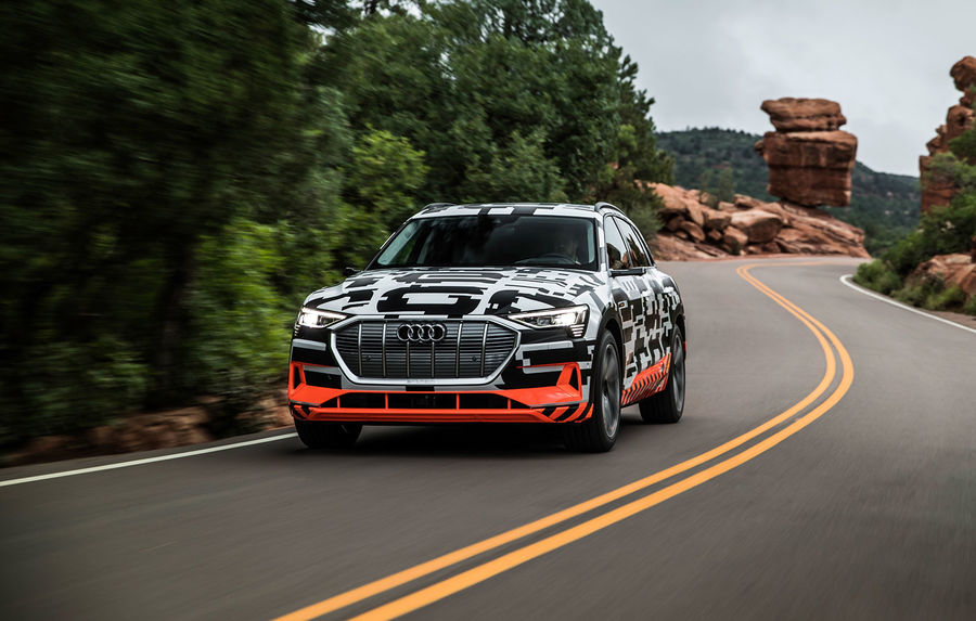 Detalii noi despre viitorul SUV Audi e-tron: putere maximă de 402 CP și ...