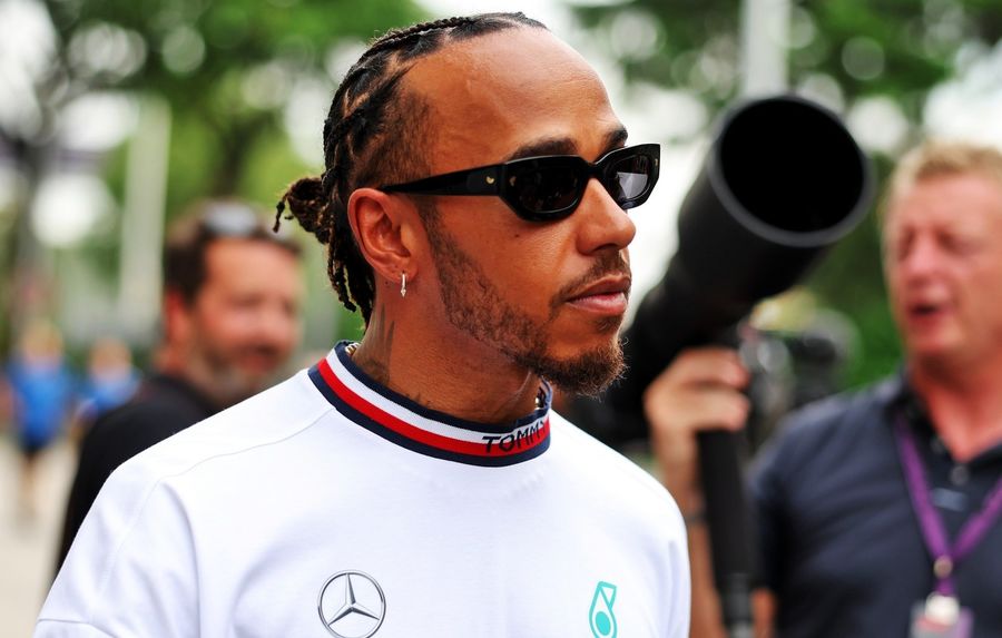 F1: Lewis Hamilton, cel mai rapid în primele antrenamente din Singapore ...