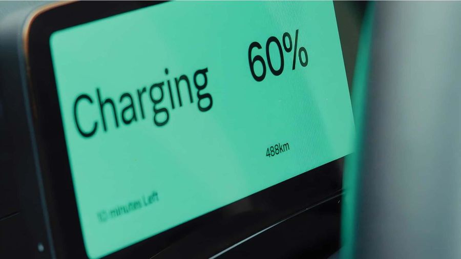 Volvo introduce un afișaj nou pentru ecrane. Promite siguranță ...